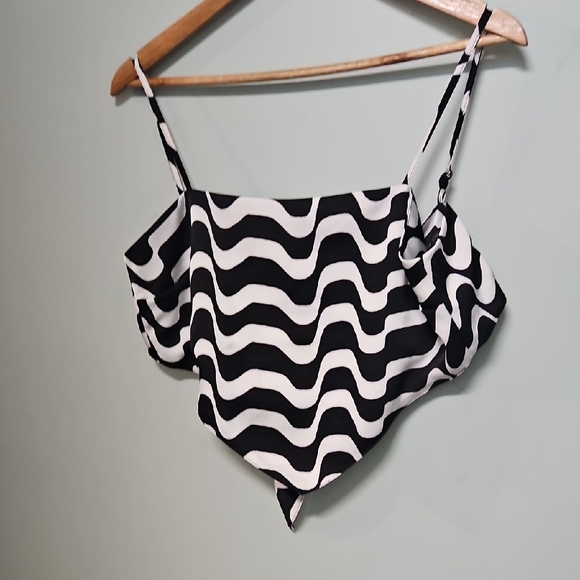 House of Harlow 1960 | Tops | House Of Harlow 96 Black And White Wave ...
